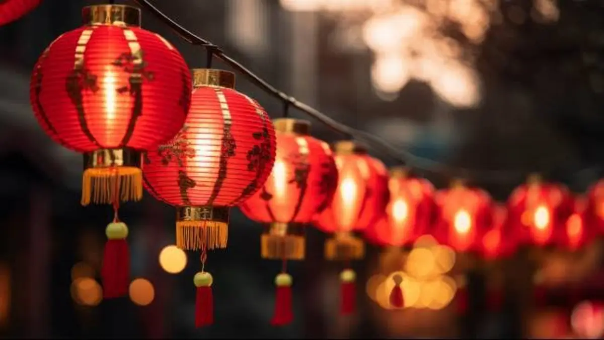 Nyalakan Harapan! Intip Sibuknya UMKM Tangerang Sulap Baja Jadi Lampion ...